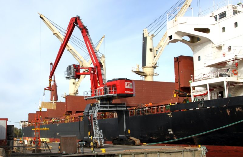Mantsinen 300 | Container Handling Equipment | Rail Equipment | Port ...